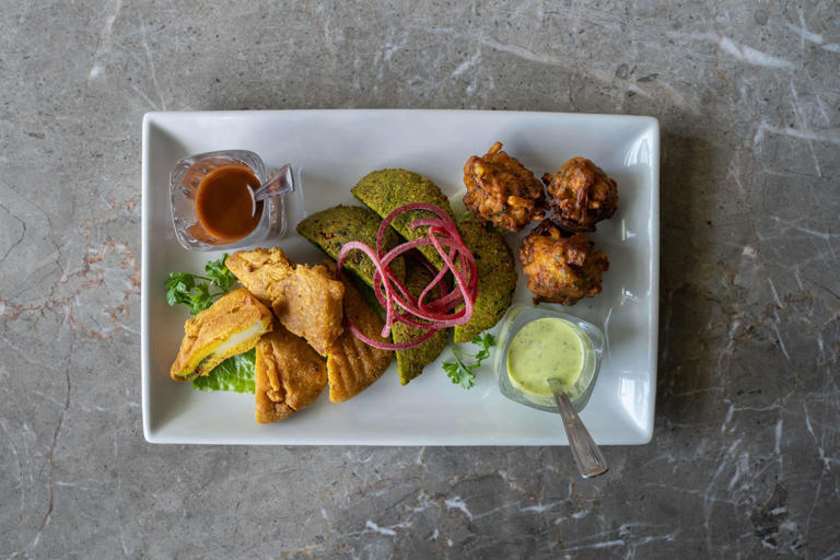 7 Delicious Winter Pakoras To Enjoy With Chai