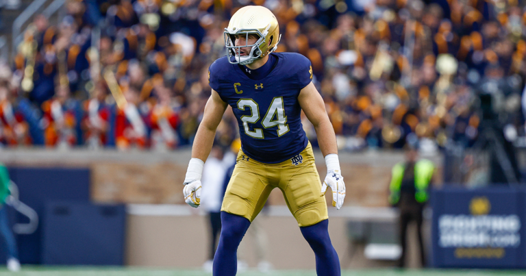Newsstand: Notre Dame LB Jack Kiser named Academic All-American