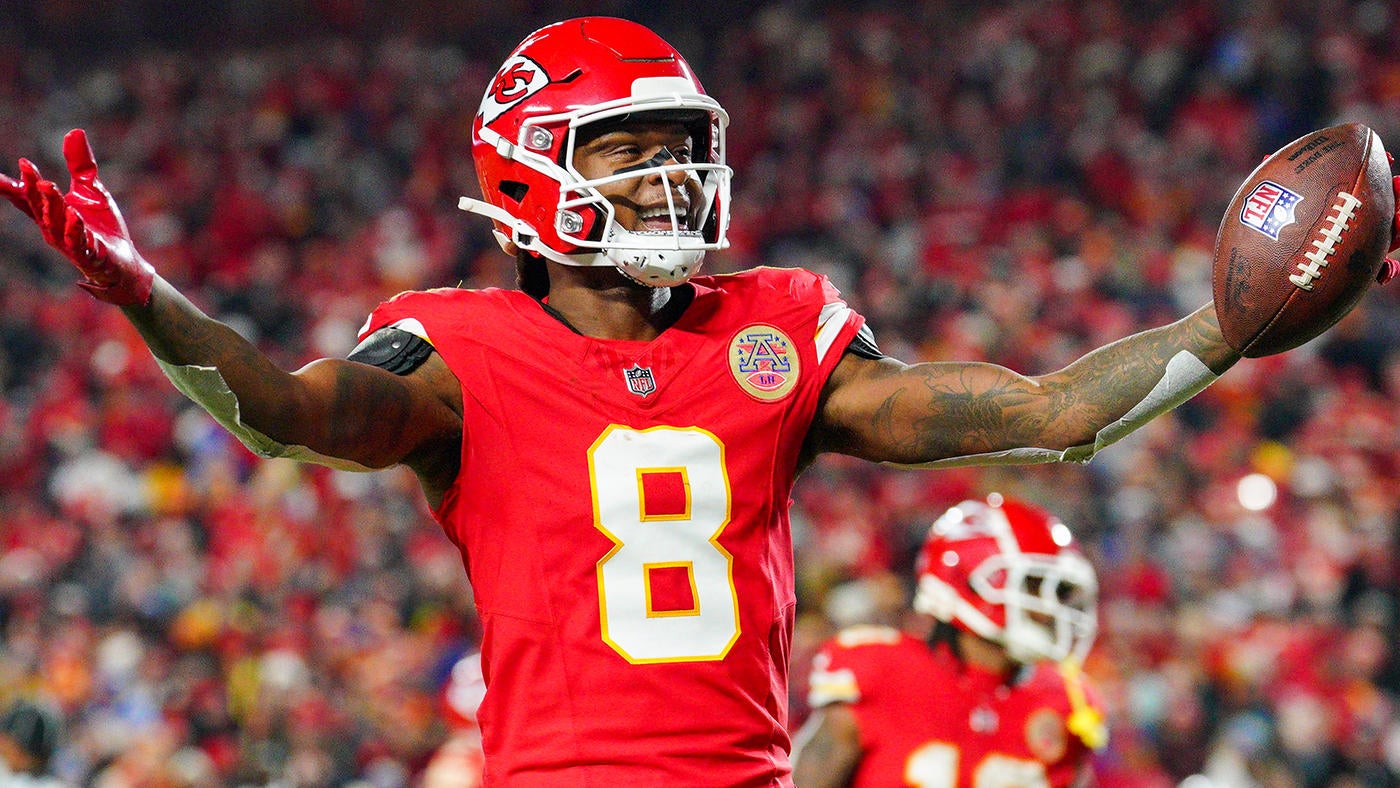 Chiefs vs. Eagles odds, line, spread, date: 2025 Super Bowl predictions ...