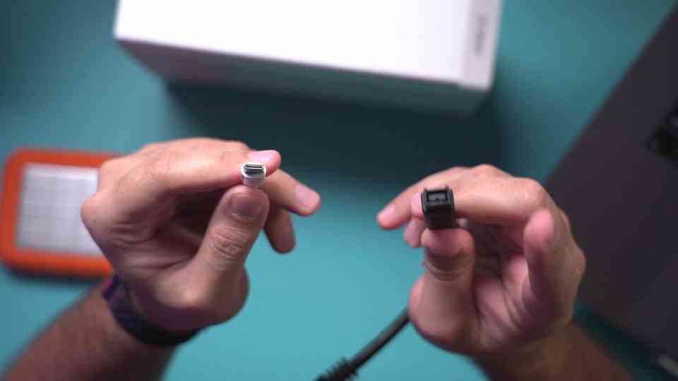 How to connect FireWire devices to new computers Mac or Windows PC