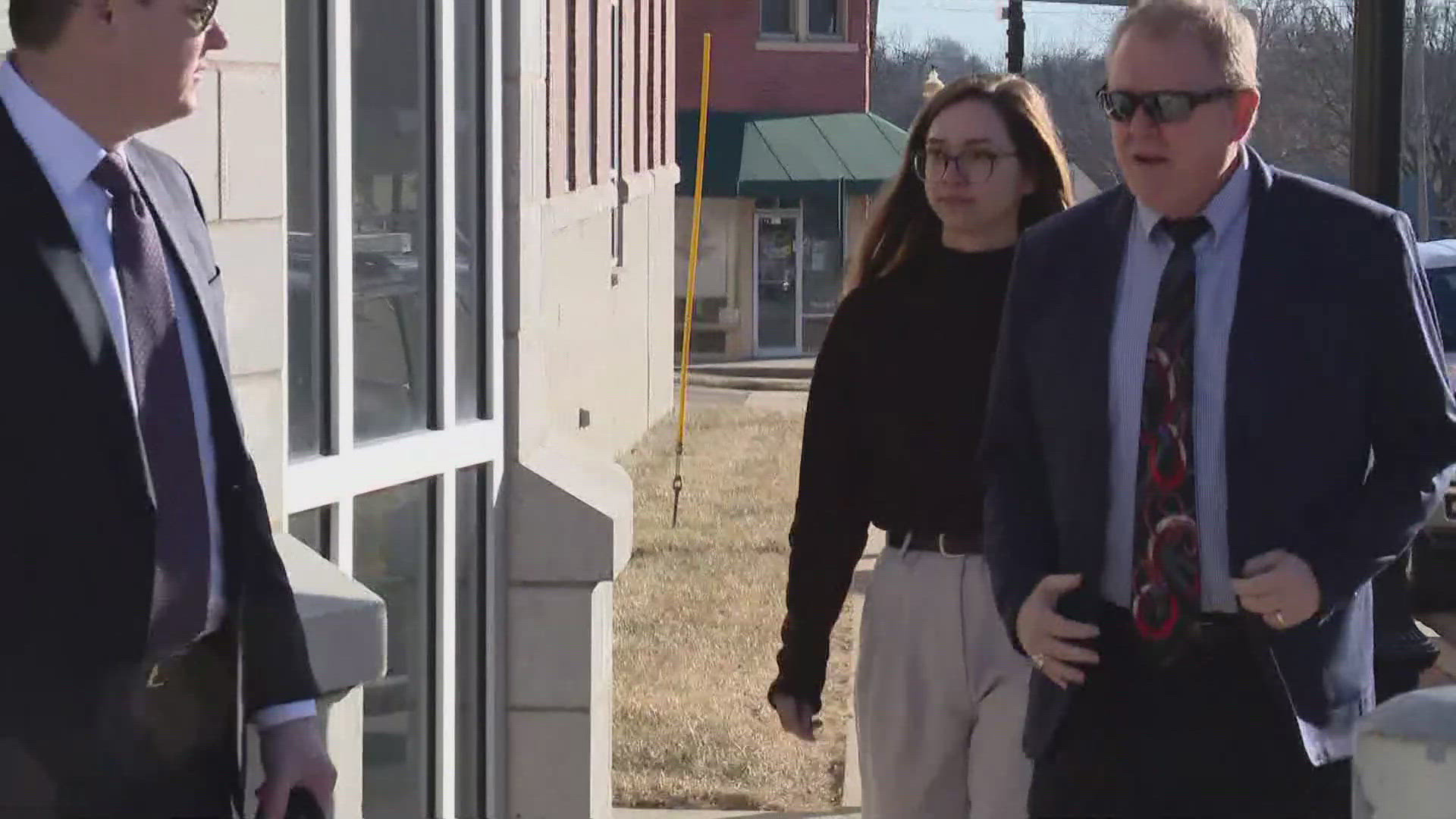 Sullivan woman, pardoned for Jan. 6 rioting, sentenced in deadly DUI crash Sullivan woman, pardoned for Jan. 6 rioting, sentenced in deadly DUI crash