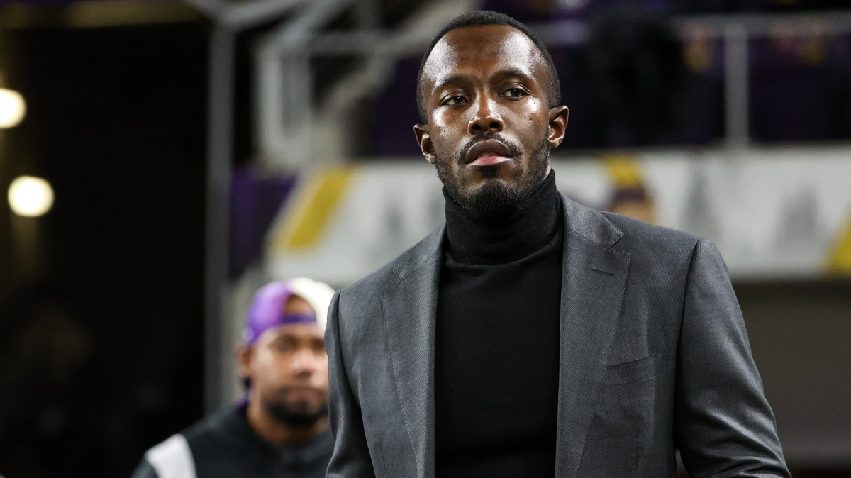 Vikings Lose Former 1st-Round Pick to Chiefs: Report