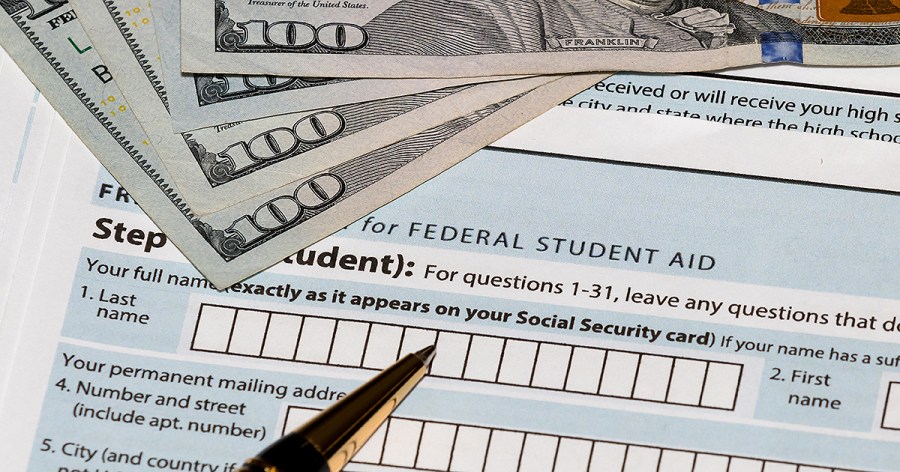 What student financial aid programs will federal funding freeze affect ...