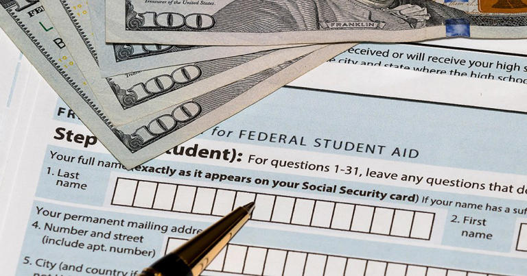 What student financial aid programs will federal funding freeze affect ...