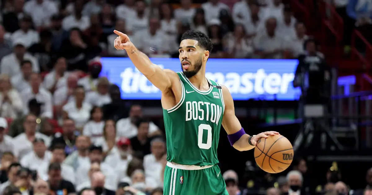 Will Jayson Tatum play tonight against the Chicago Bulls? latest update ...