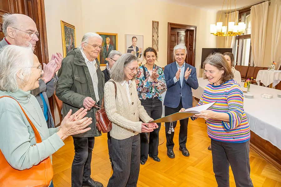 Pioniere des Bio-Handels: Matzer-Familie erhält Goldenes Ehrenzeichen
