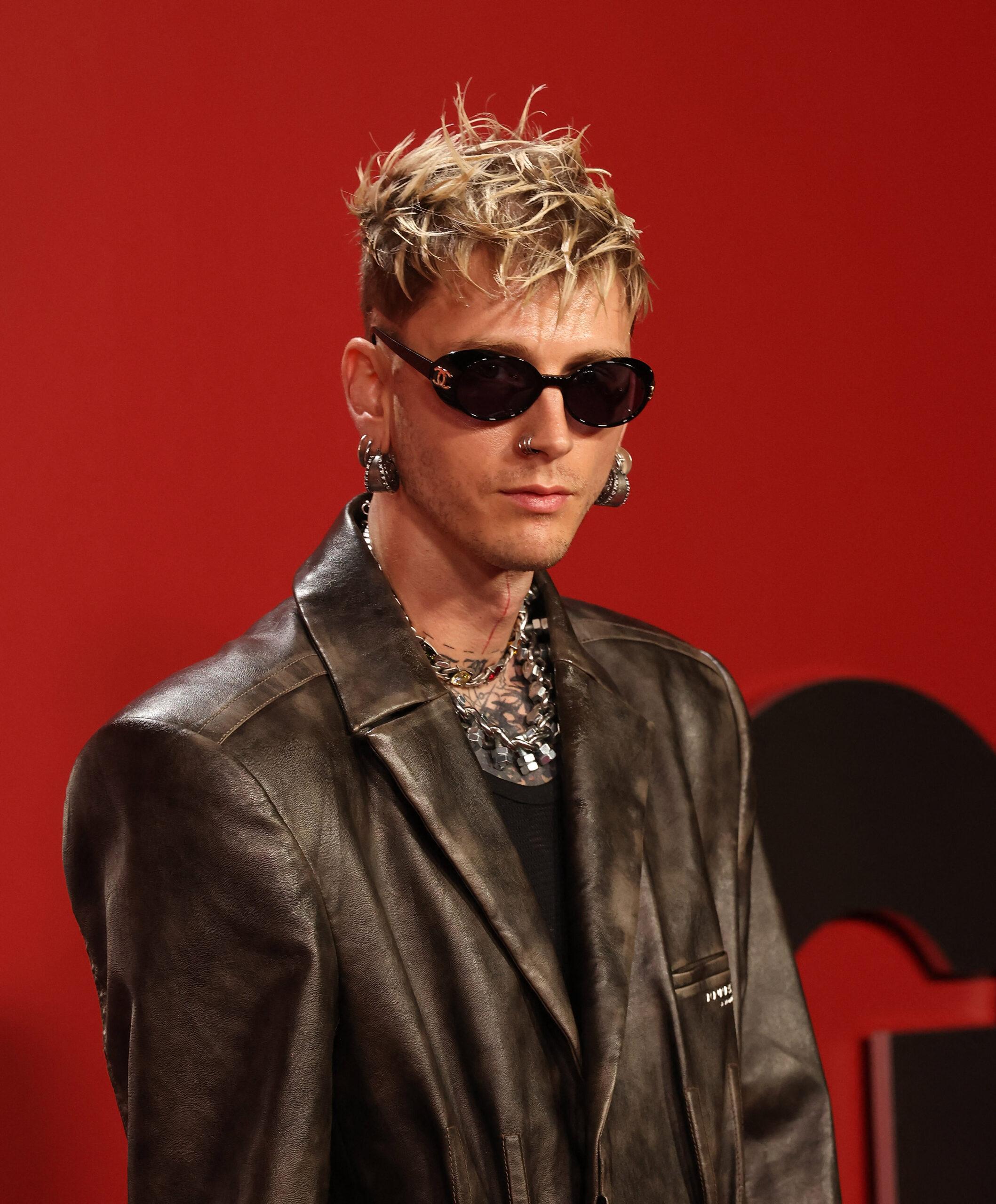Machine Gun Kelly Posts For First Time Since Breaking Traffic Law In ...