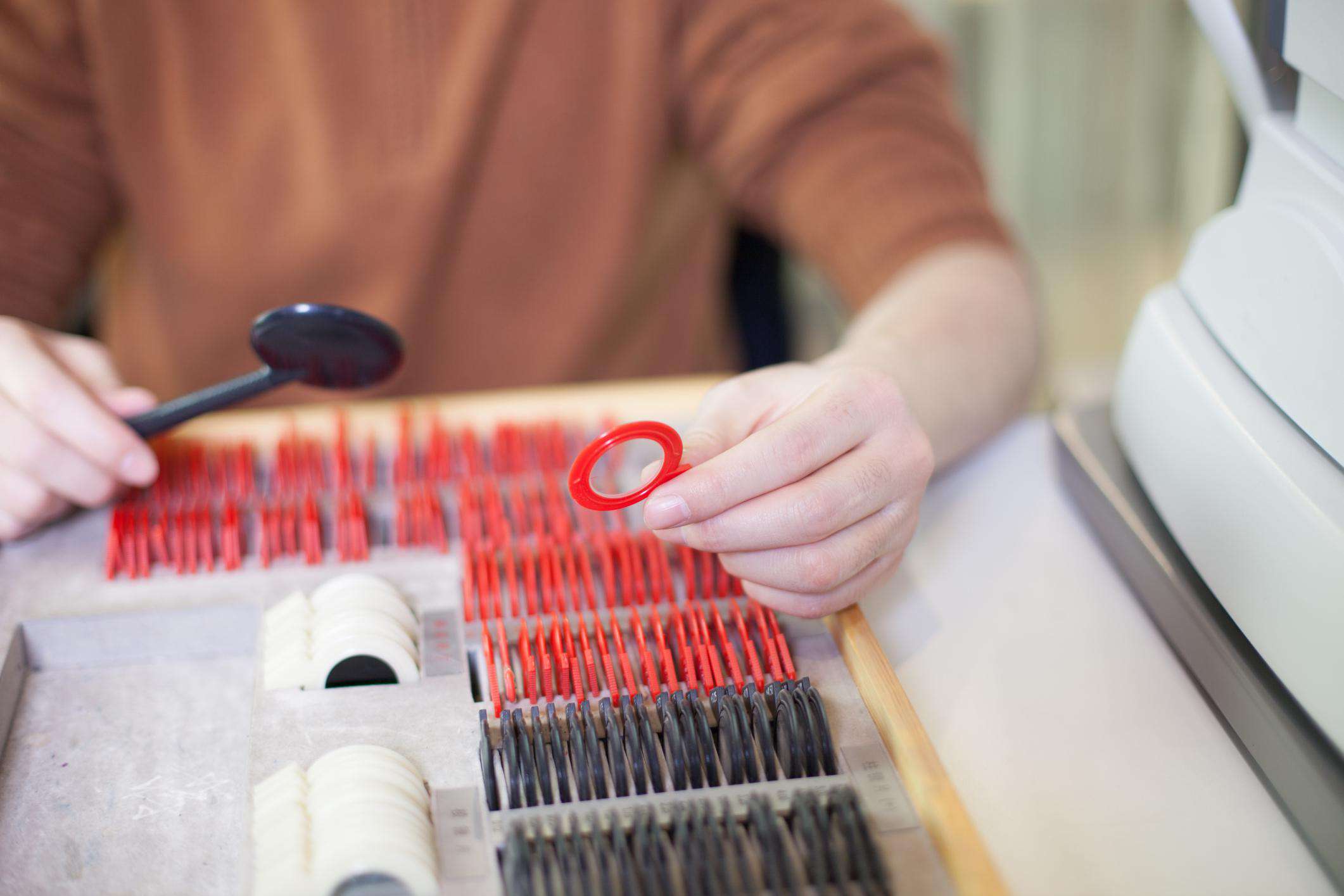 Monovision Contact Lenses for Presbyopia