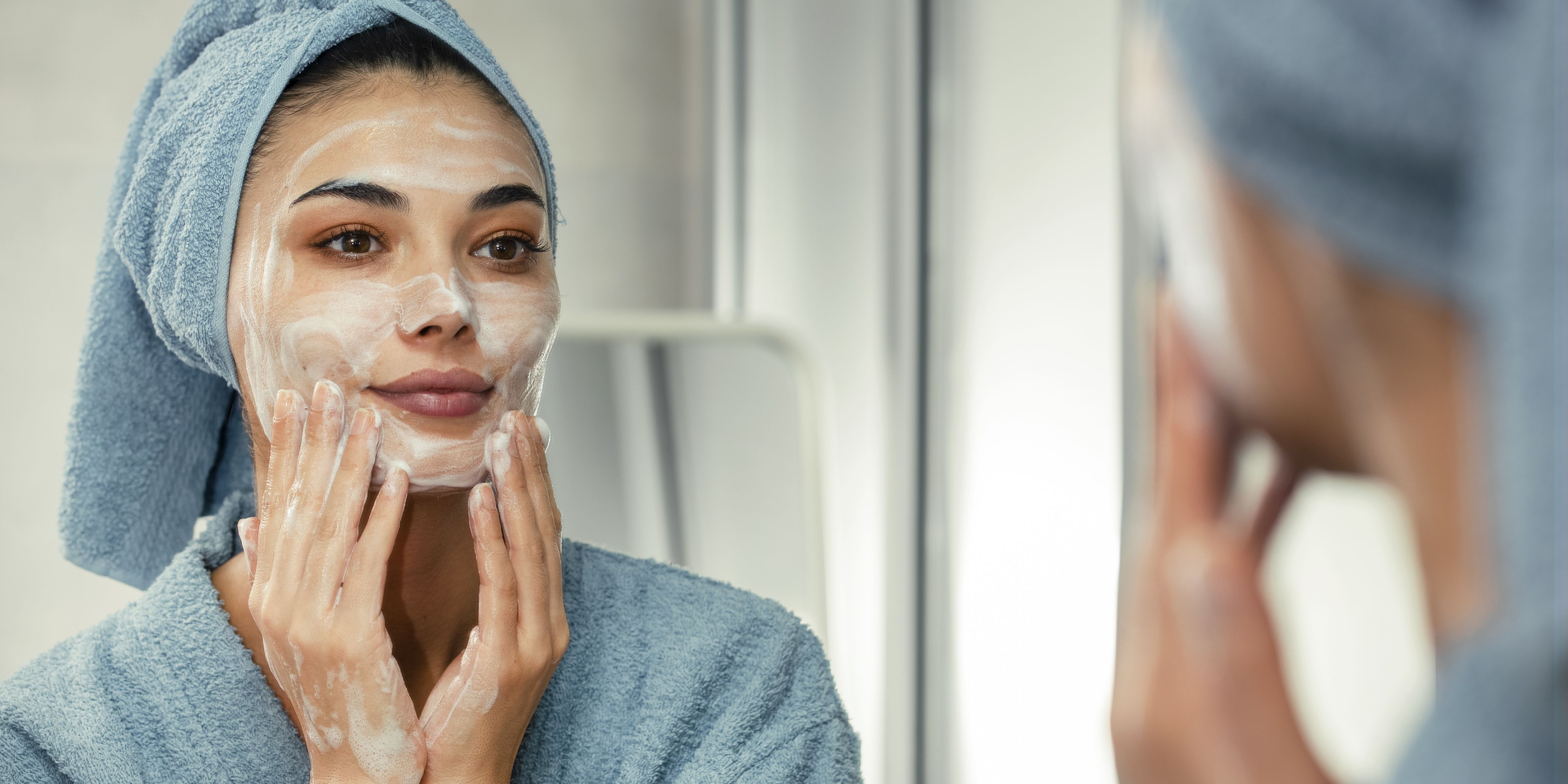 Zo reinig je je gezicht volgens een dermatoloog