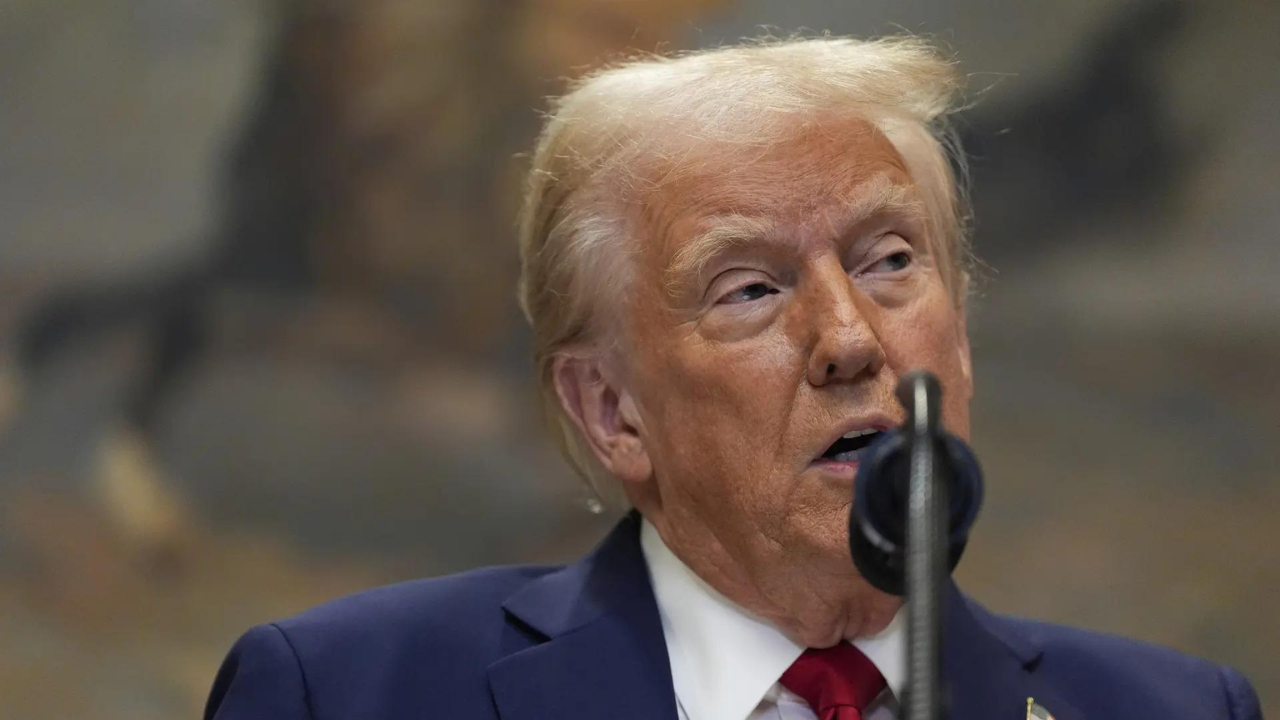 US Justice Department drops charges against Trump's co-defendants in ... US Justice Department drops charges against Trump's co-defendants in ...