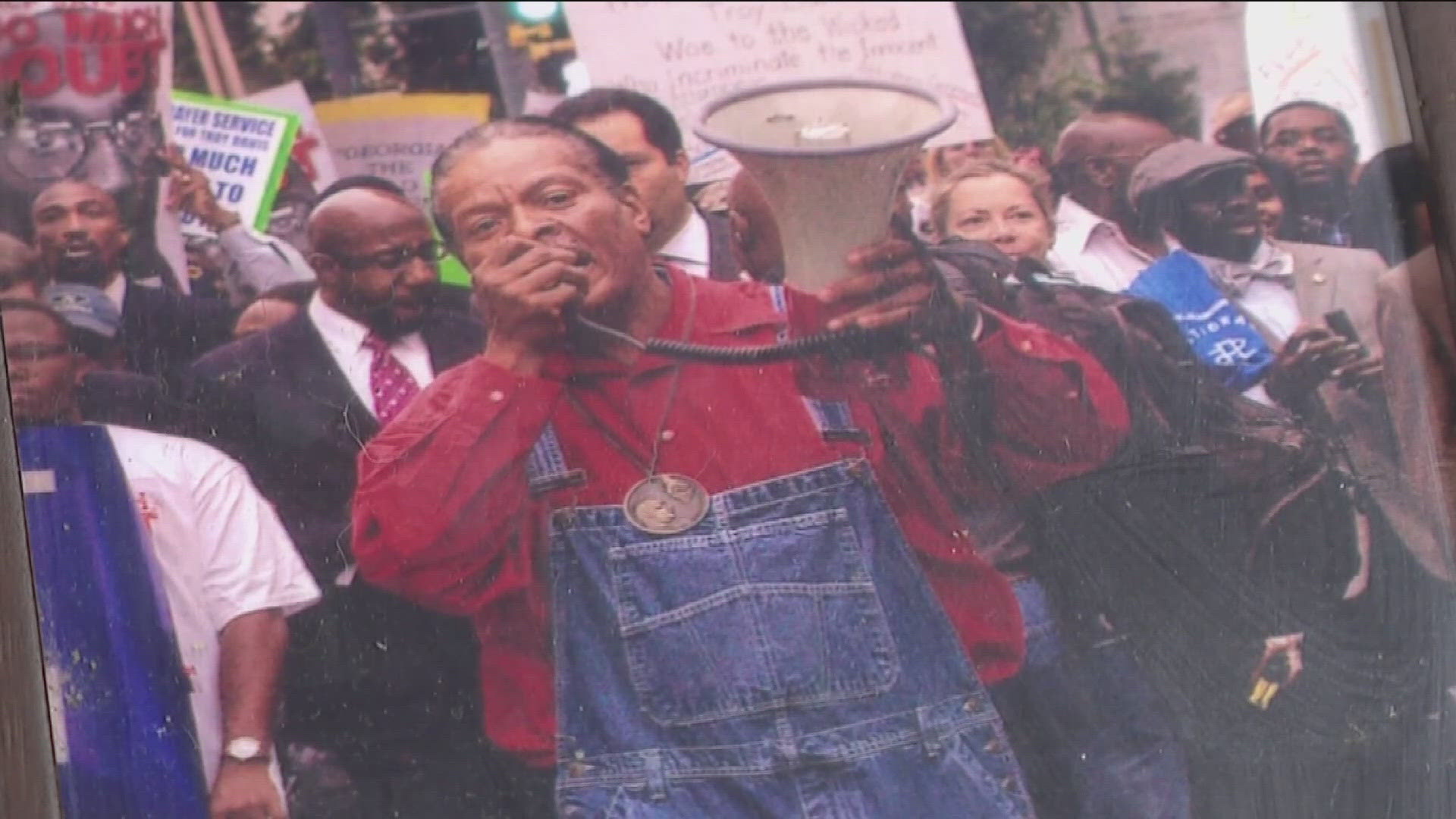 Civil rights leader Rev. Eric Terrell dies