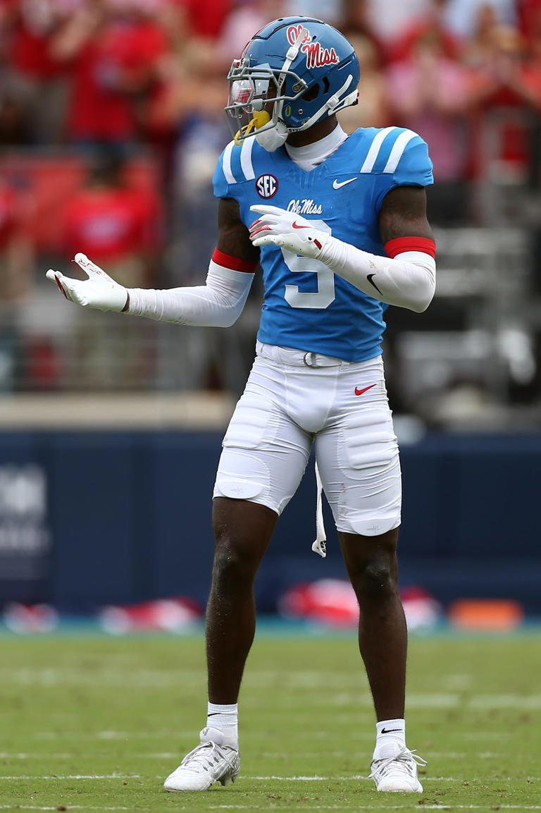 2025 NFL draft: Eagles reload the trenches in latest mocks