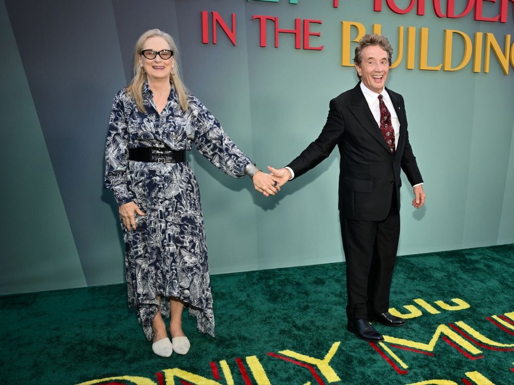 Meryl Streep cut 'car-size hole' in fence to flee L.A. wildfires