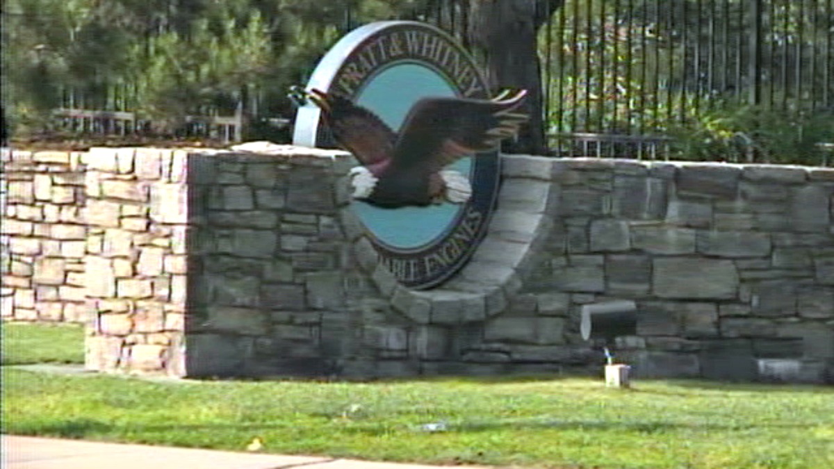 Thousands of machinists at Pratt & Whitney vote to go on strike