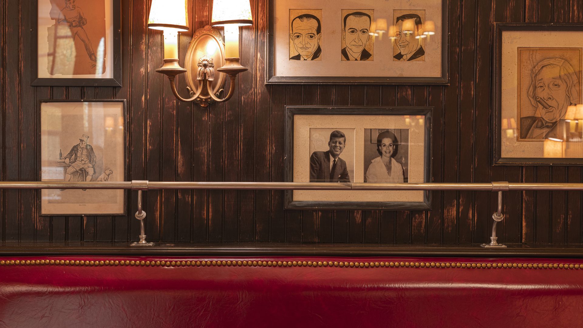 A Famous NY Tavern Has Staying Power in DC