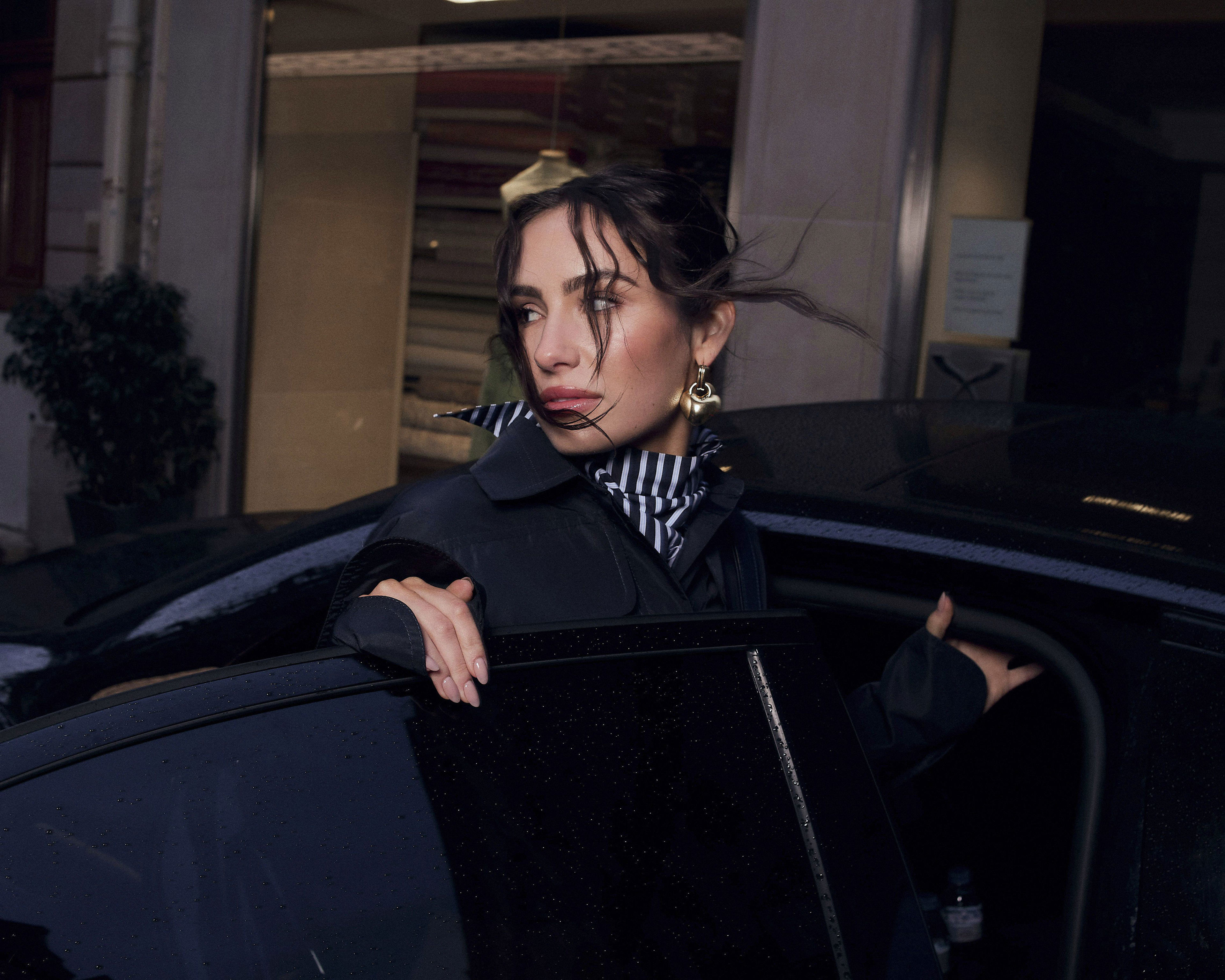 Ashtin Earle Takes 'Cosmo' Behind-the-Scenes at Paris Haute Couture Week