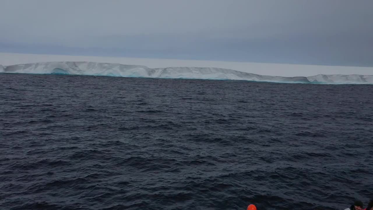 RAW VIDEO: World's Largest Iceberg On Collision Course With South ...