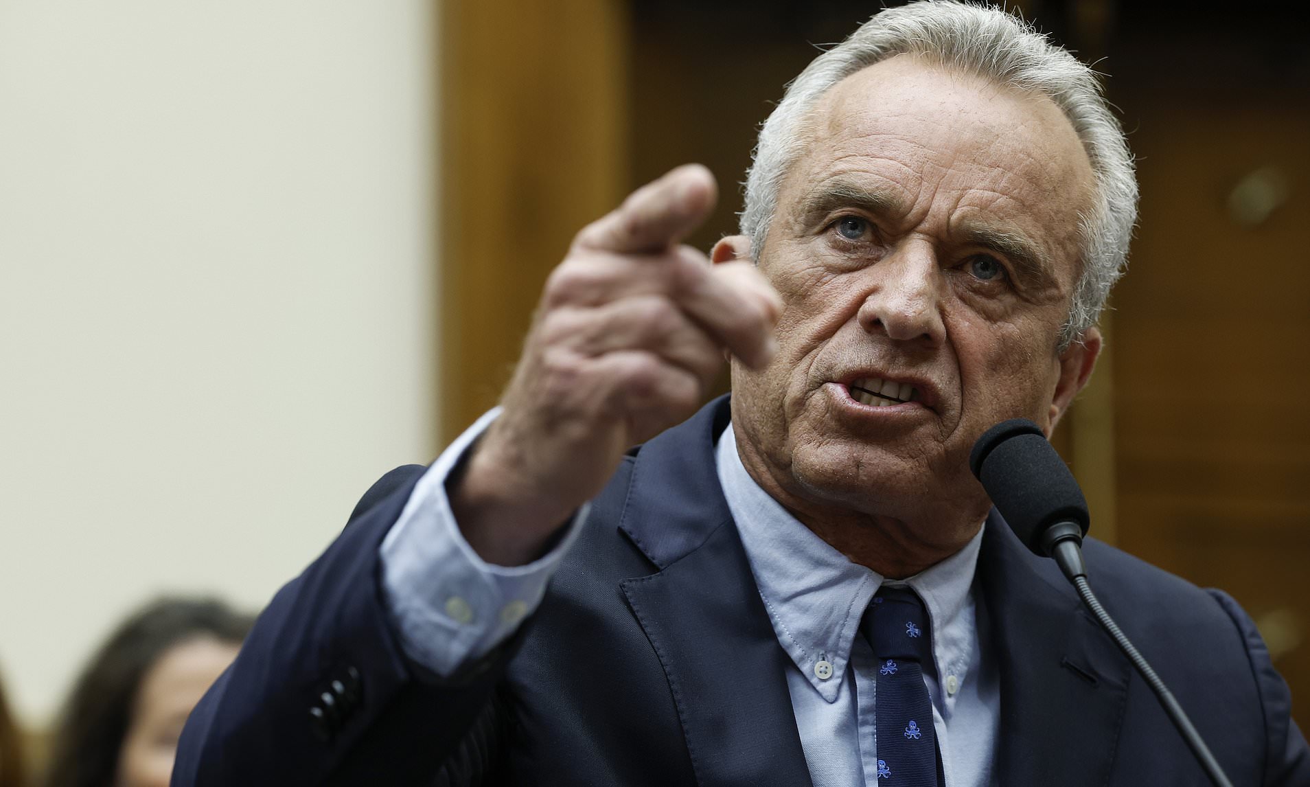 Why RFK Jr's voice is so gravelly and raspy