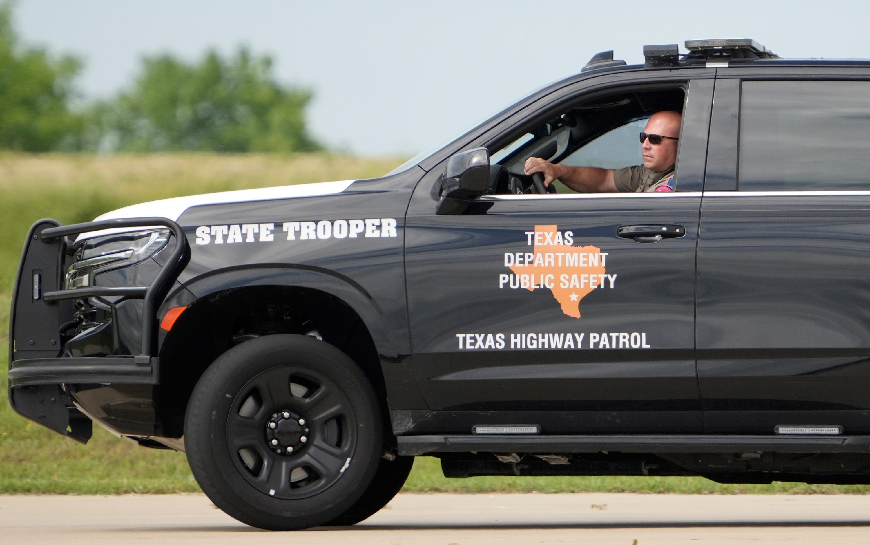 In sweeping orders, Abbott directs state agencies to bolster Trump's ...