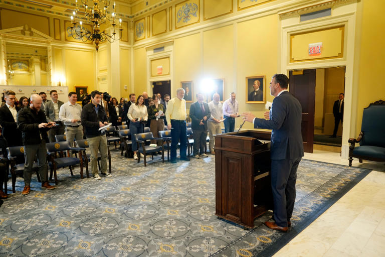 Stitt renews call for income tax cut, wants Legislature to eventually ...