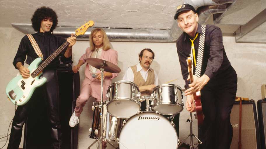 Why did Bun E. Carlos leave the band Cheap Trick?