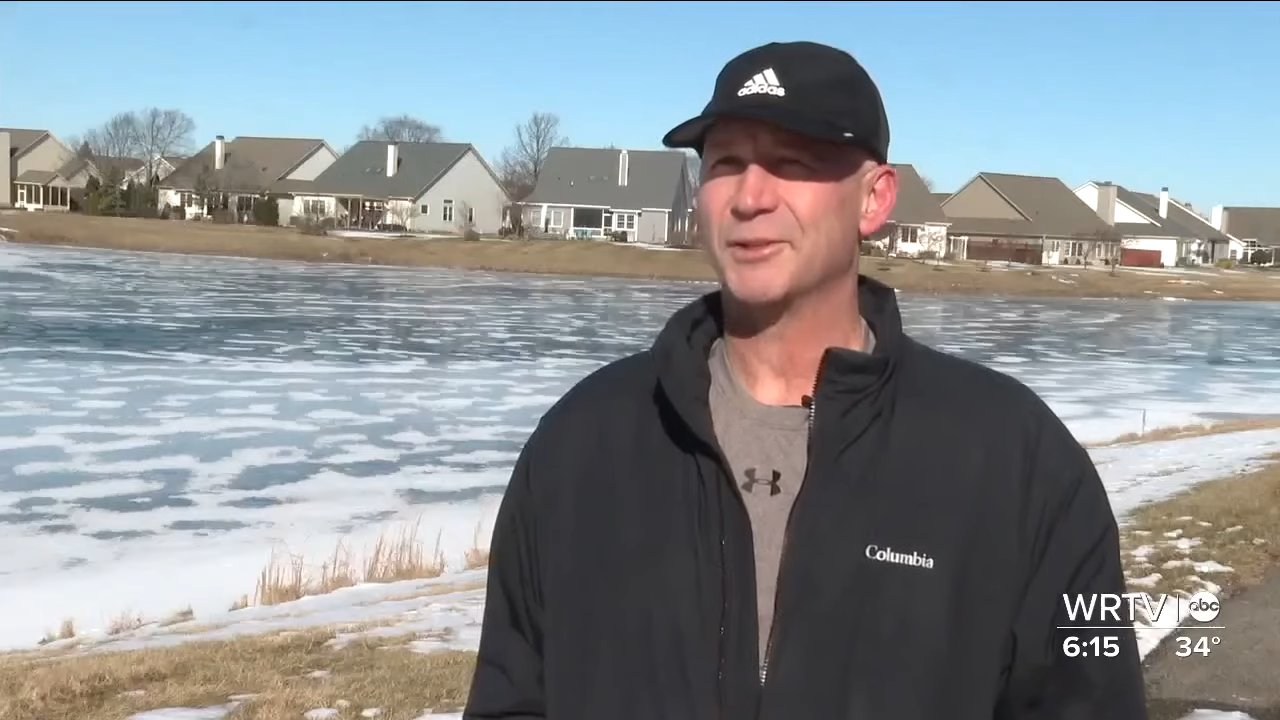 Professional jump roper saves teen drowning in ice pond with special skill