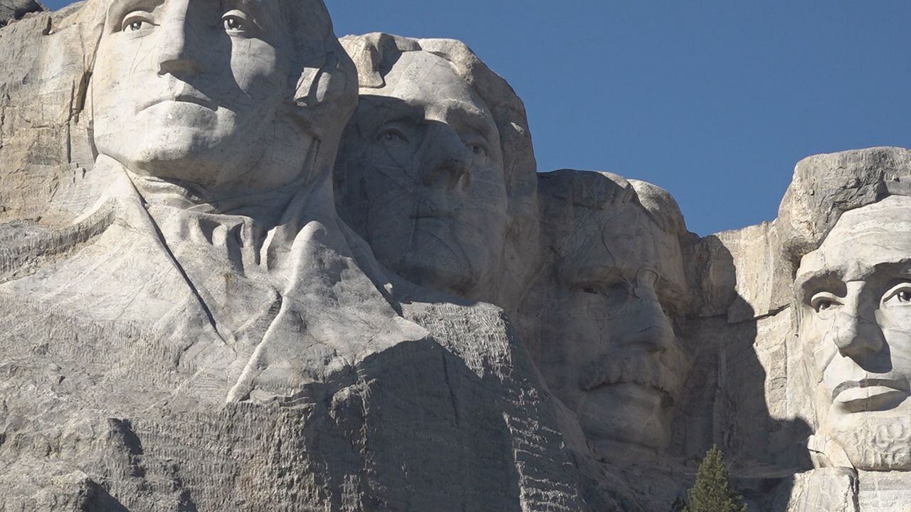 Mount Rushmore: Washington, Jefferson, Roosevelt, Lincoln ... and Trump?