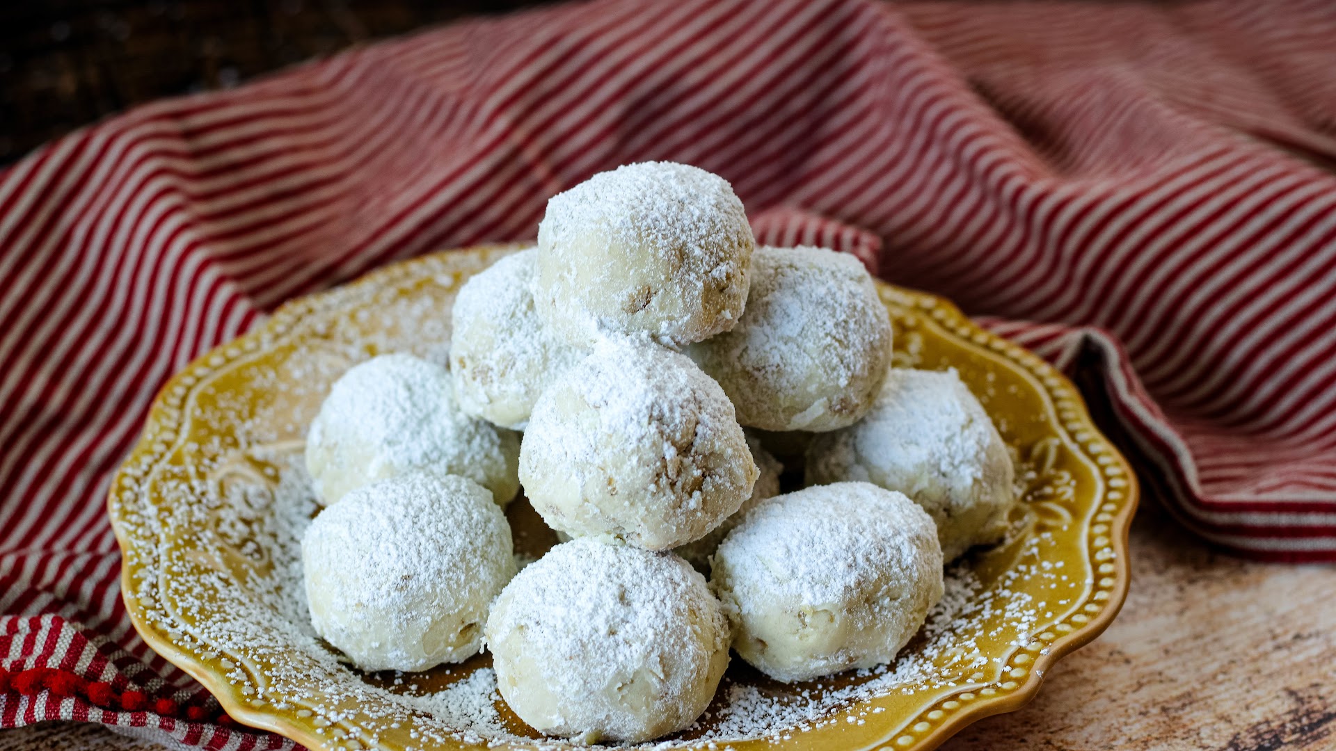 Freshly baked cookies are always the right choice