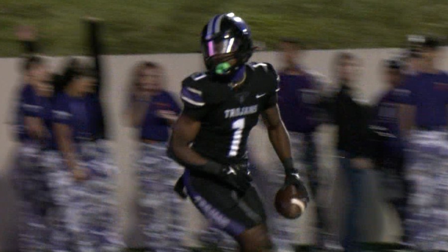 University’s London Smith commits to Baylor football