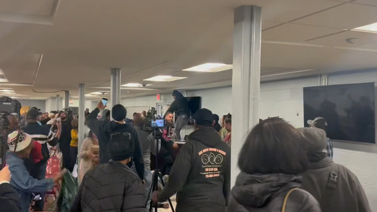 Thornton Township, Illinois board meeting ends abruptly in brawl