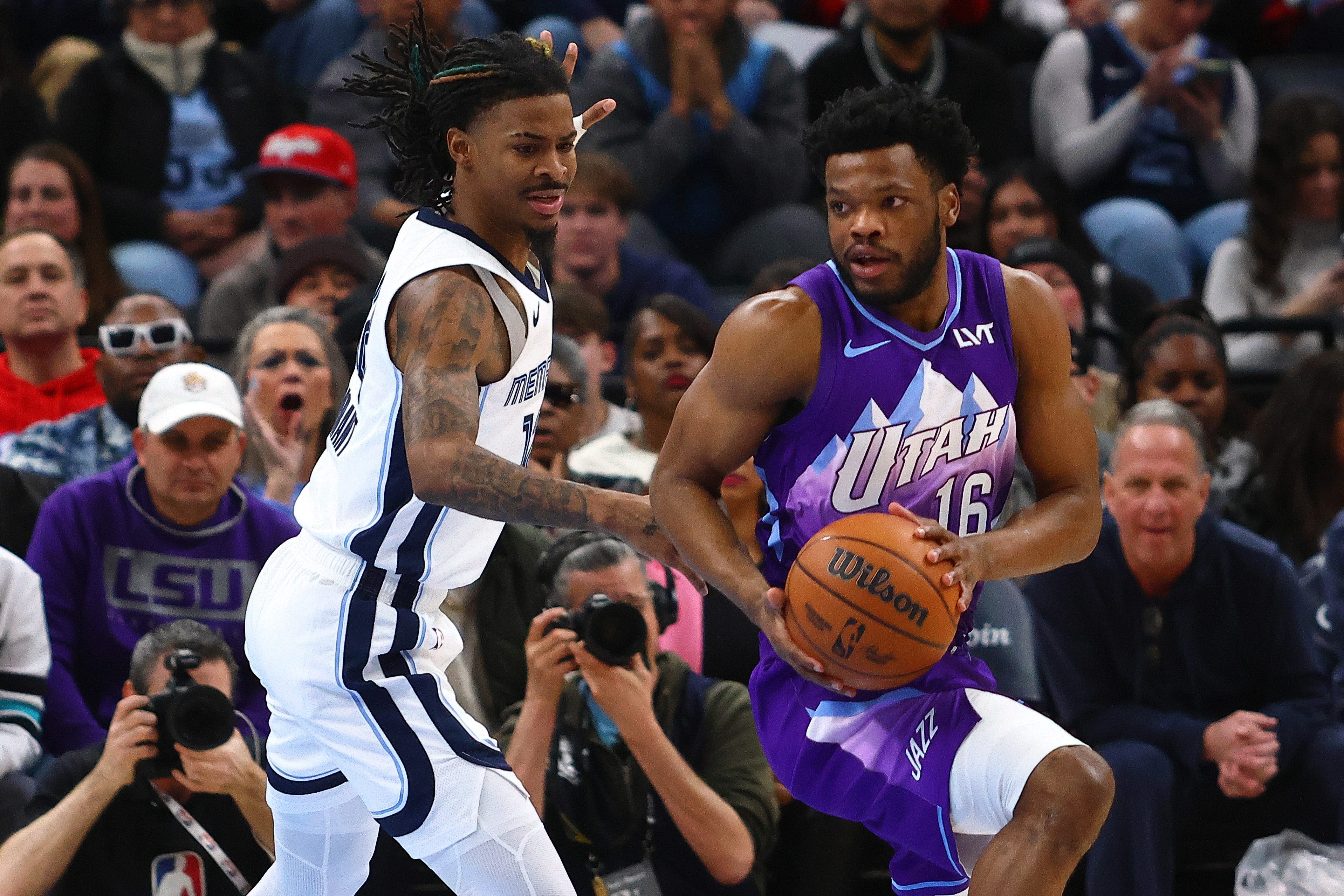 How former OU basketball guard Elijah Harkless earned his NBA shot with ...