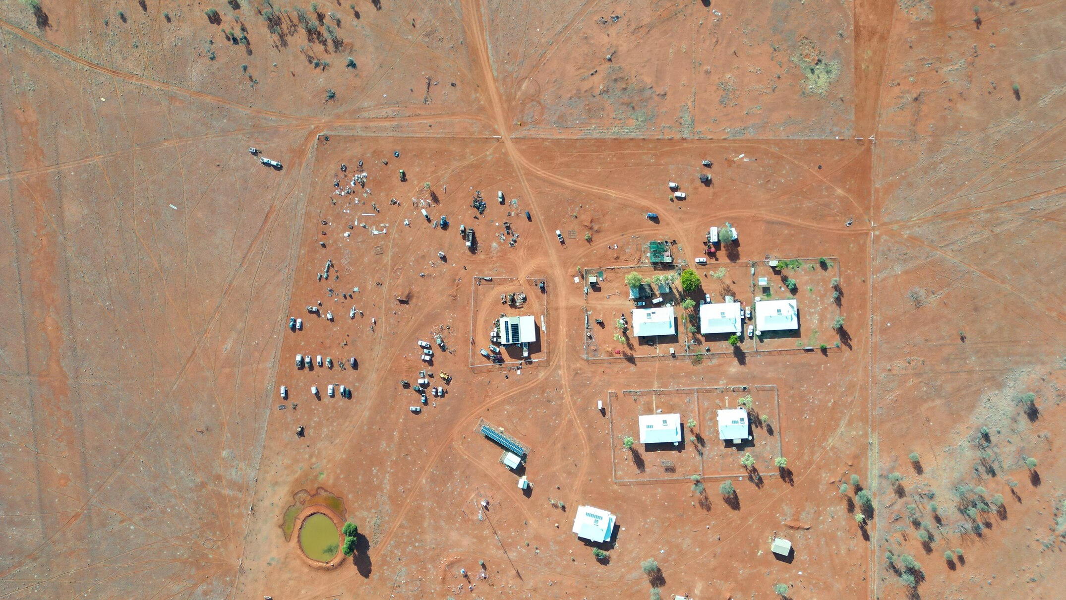 Remote outback communities go solar to protect food during wet season