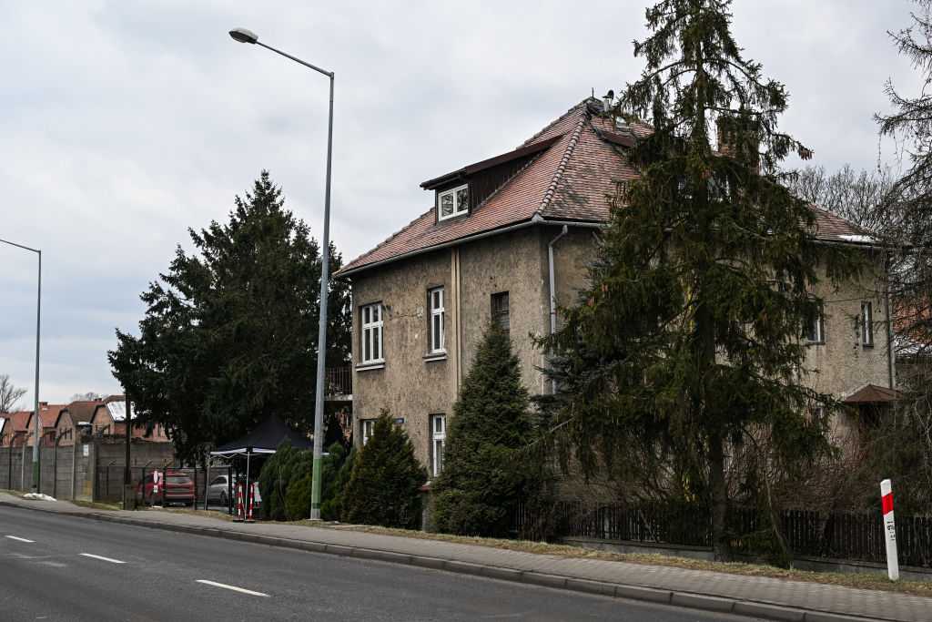 Auschwitz commander's home open to the public, converted into center ...