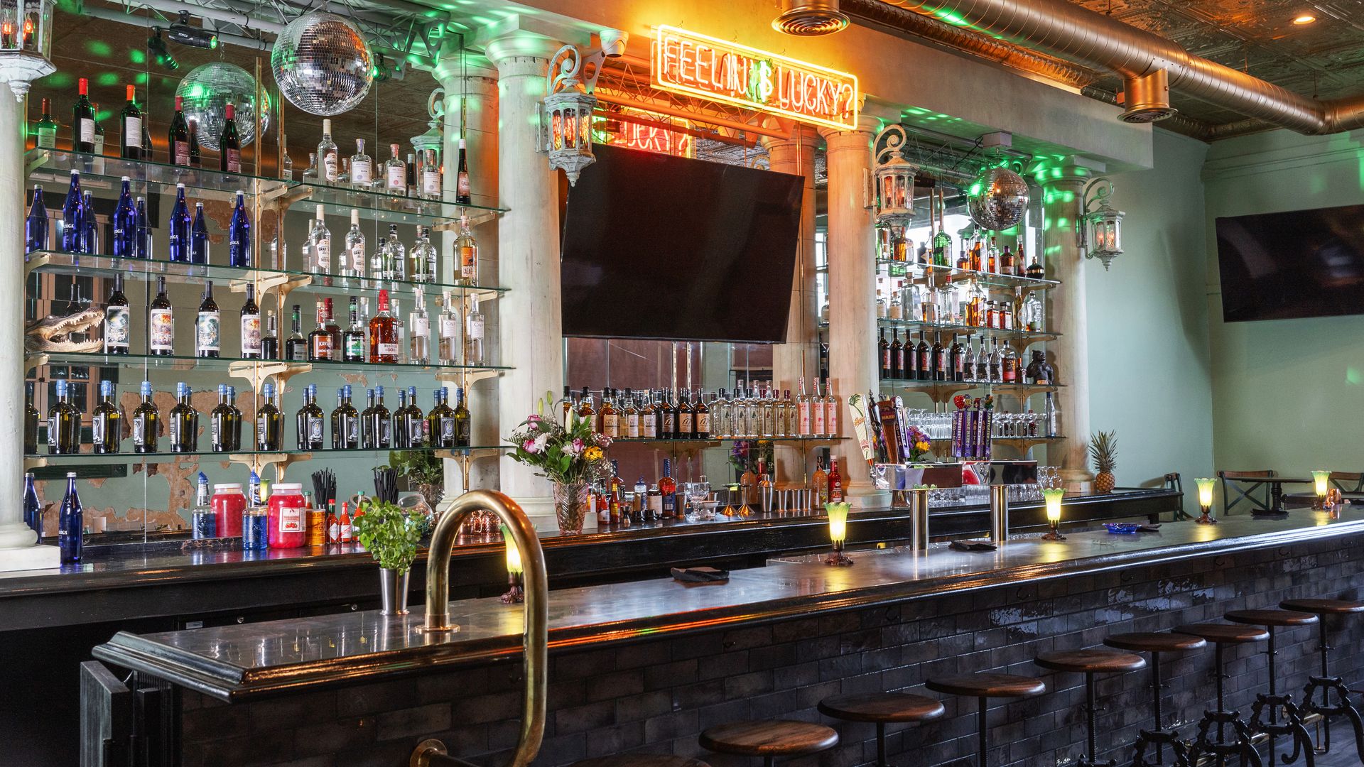 Chinatown’s Hottest New Bar Is a Love Letter to New Orleans