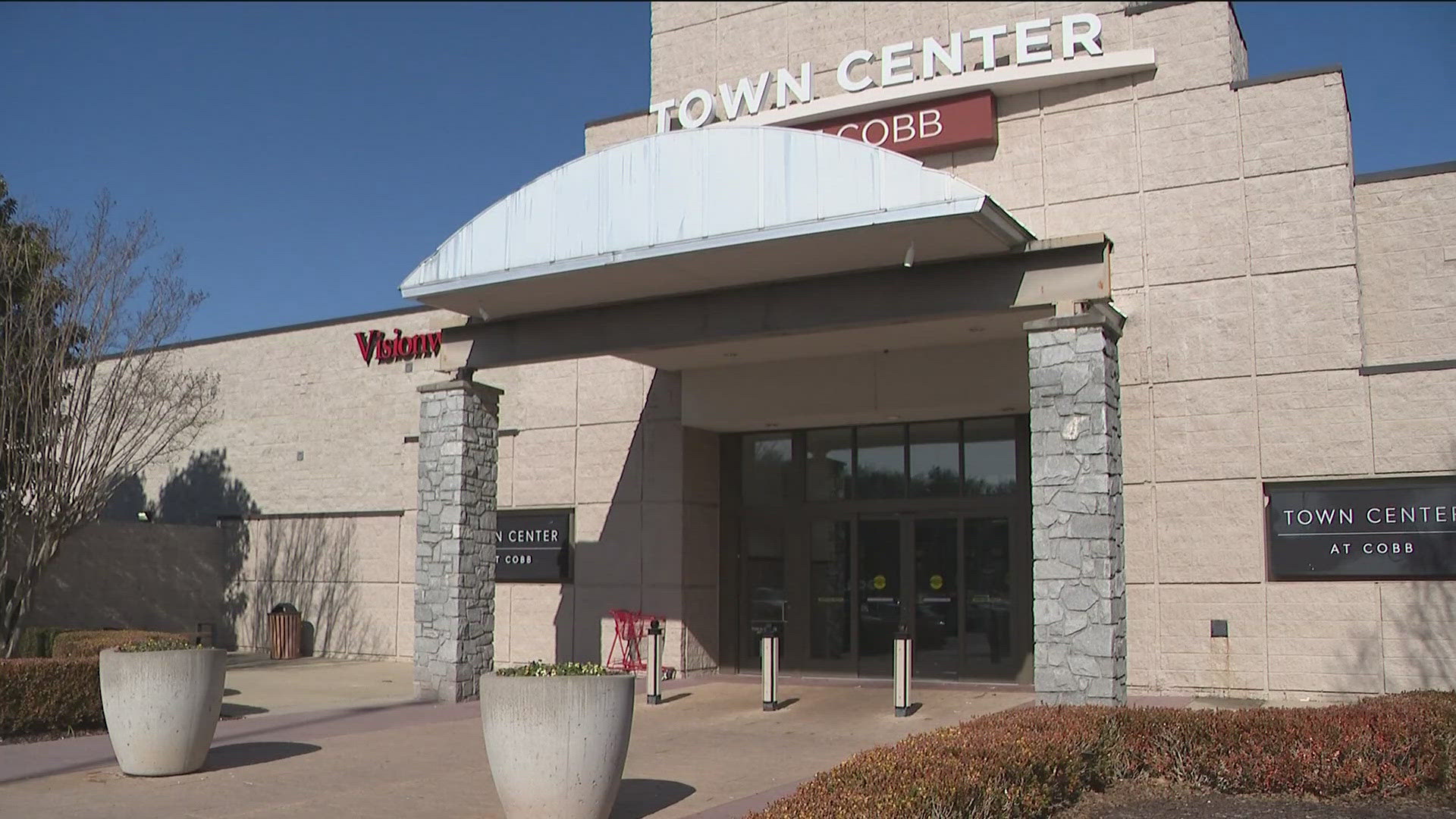 Town Center at Cobb reopens