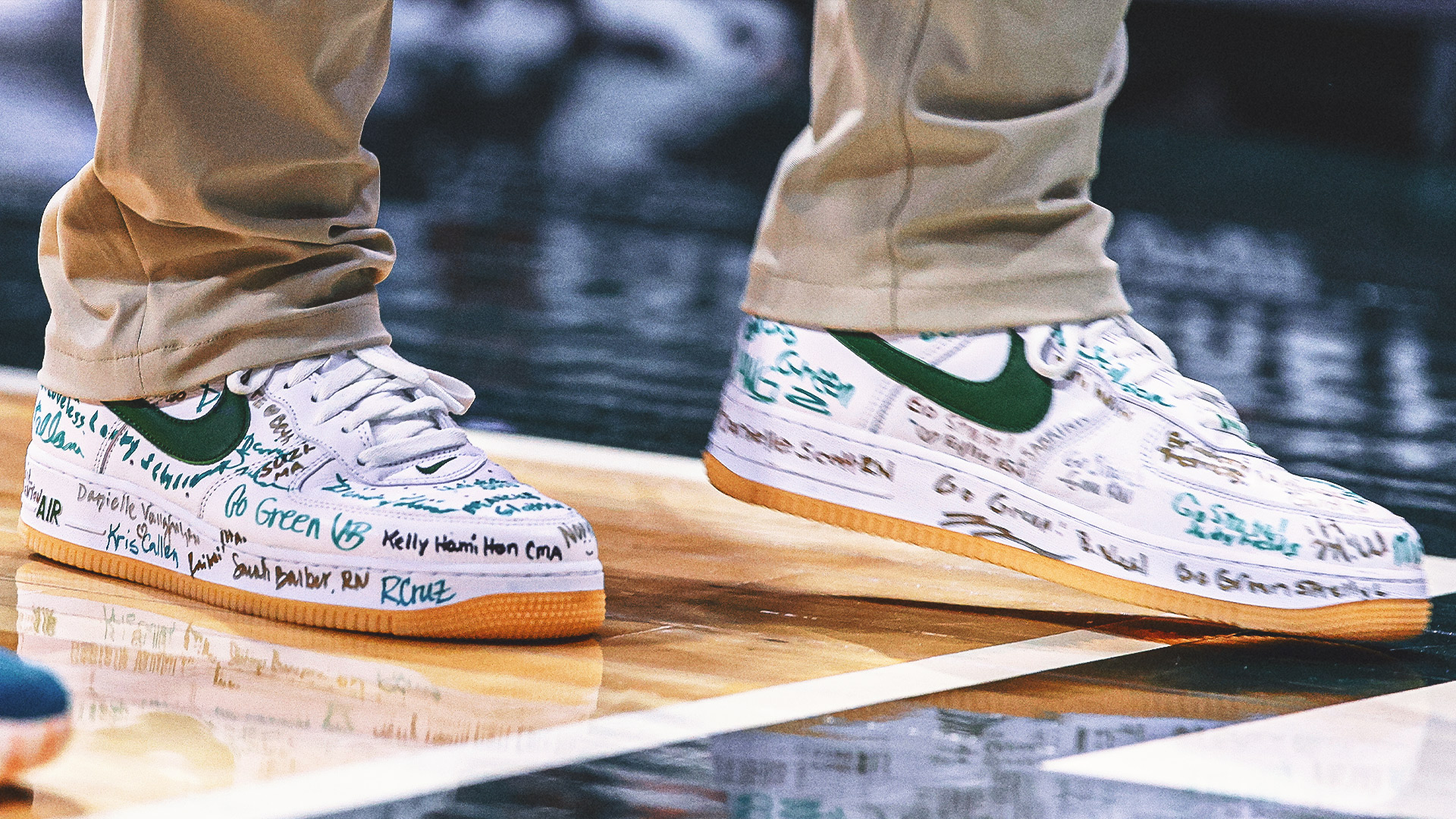 Tom Izzo sends 'inspirational' message with custom shoes signed by ...