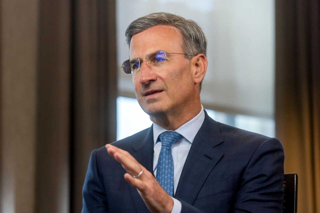 Lazard Shares Jump as Profit Rises 36% on Advisory Work