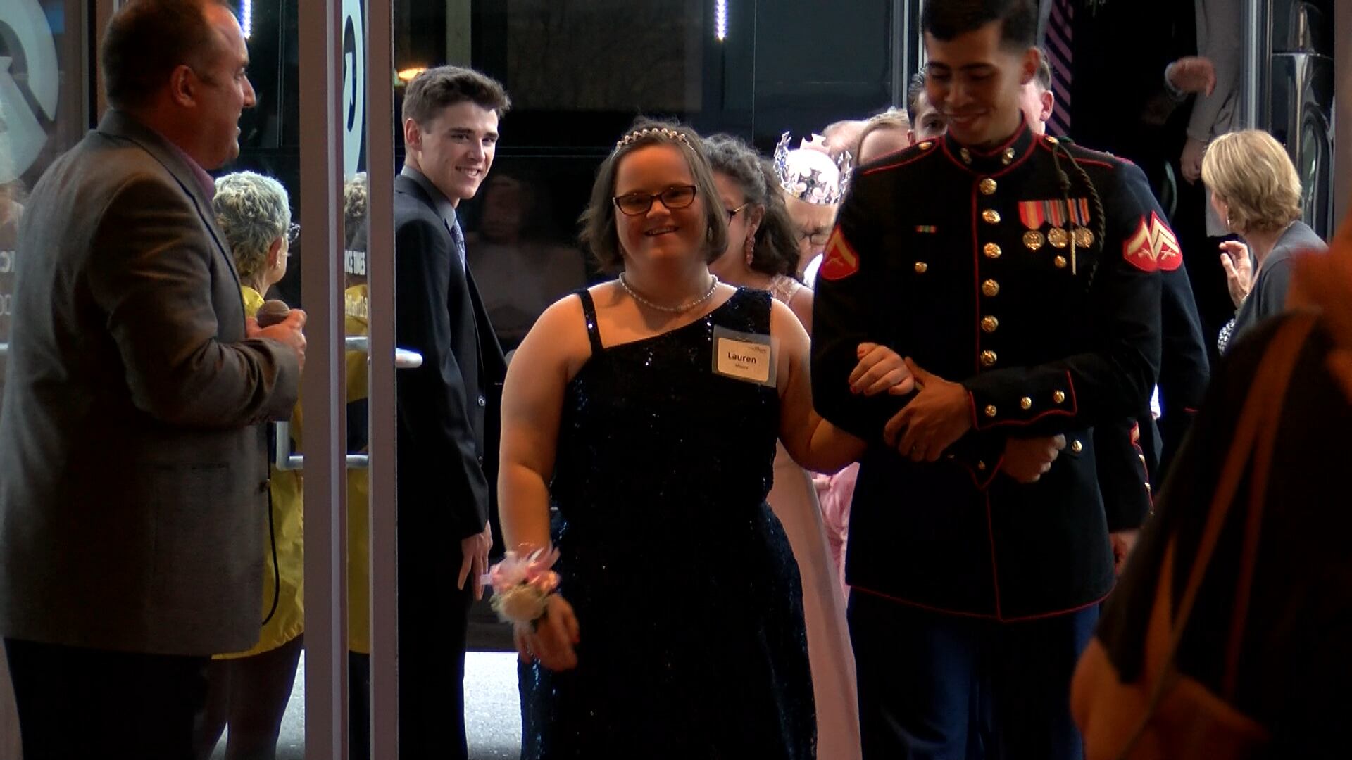 Night to Shine prom held for those with special needs