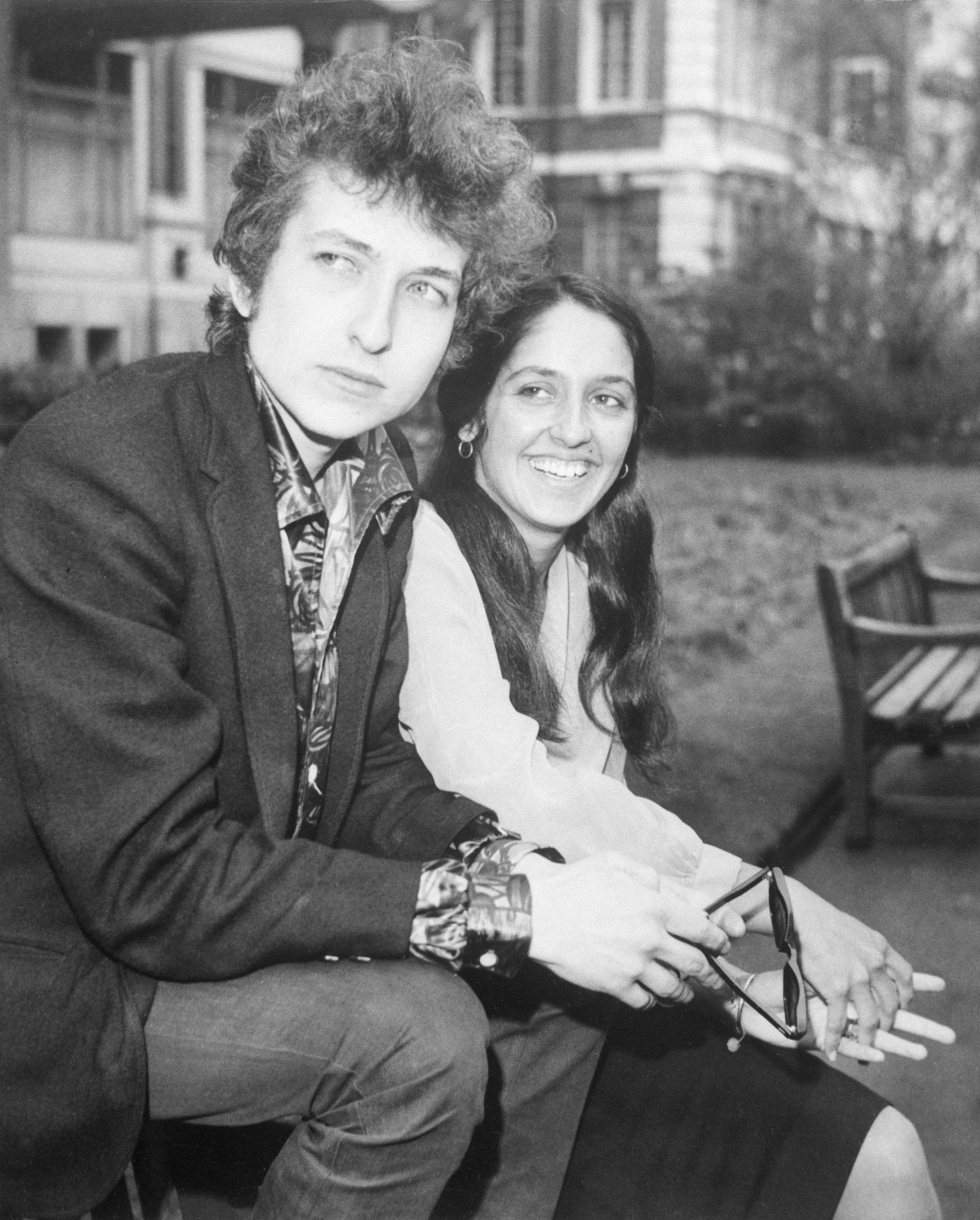 Bob Dylan's Love Life: Hidden Marriages, Affairs & Musical Muses