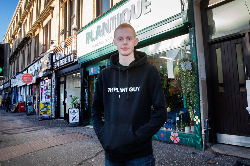 Scots shopkeepers speak out on being under siege from gangs of thieves ...
