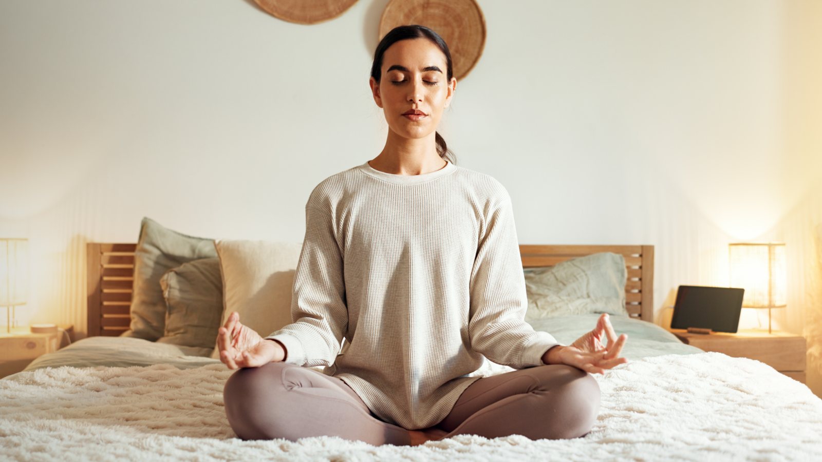 How to relax your mind? Follow these 9 easy tips for a worry-free day