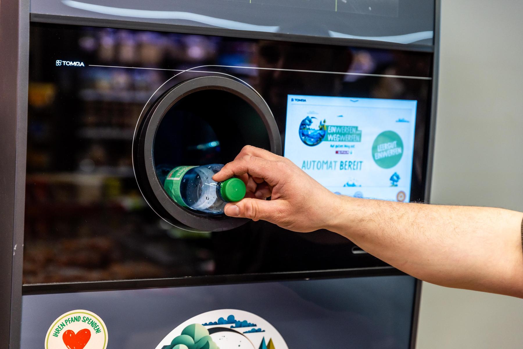 Neues Einwegpfand: „70 Produkte im Verkauf haben schon das Pfandlogo“