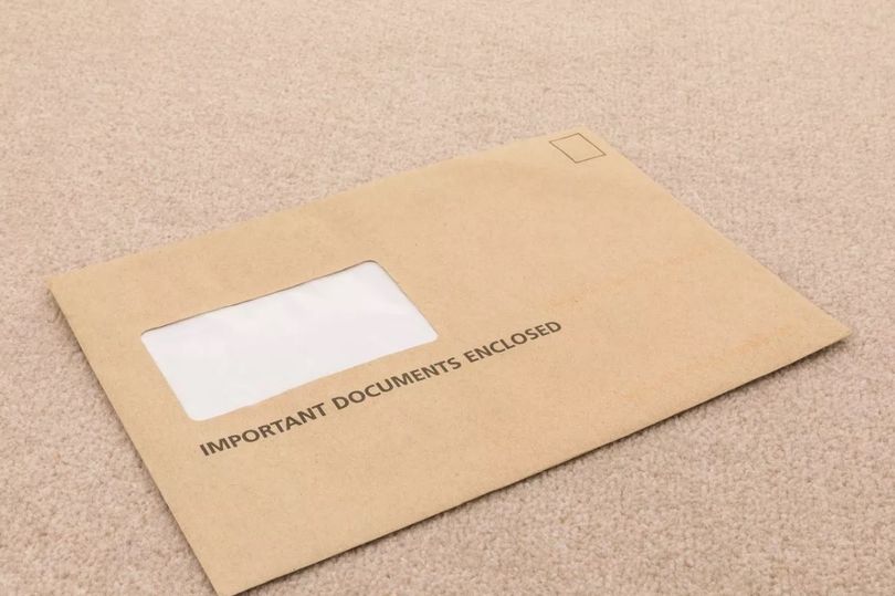 63,000 people to wake up to DWP letter from Saturday warning payments ...