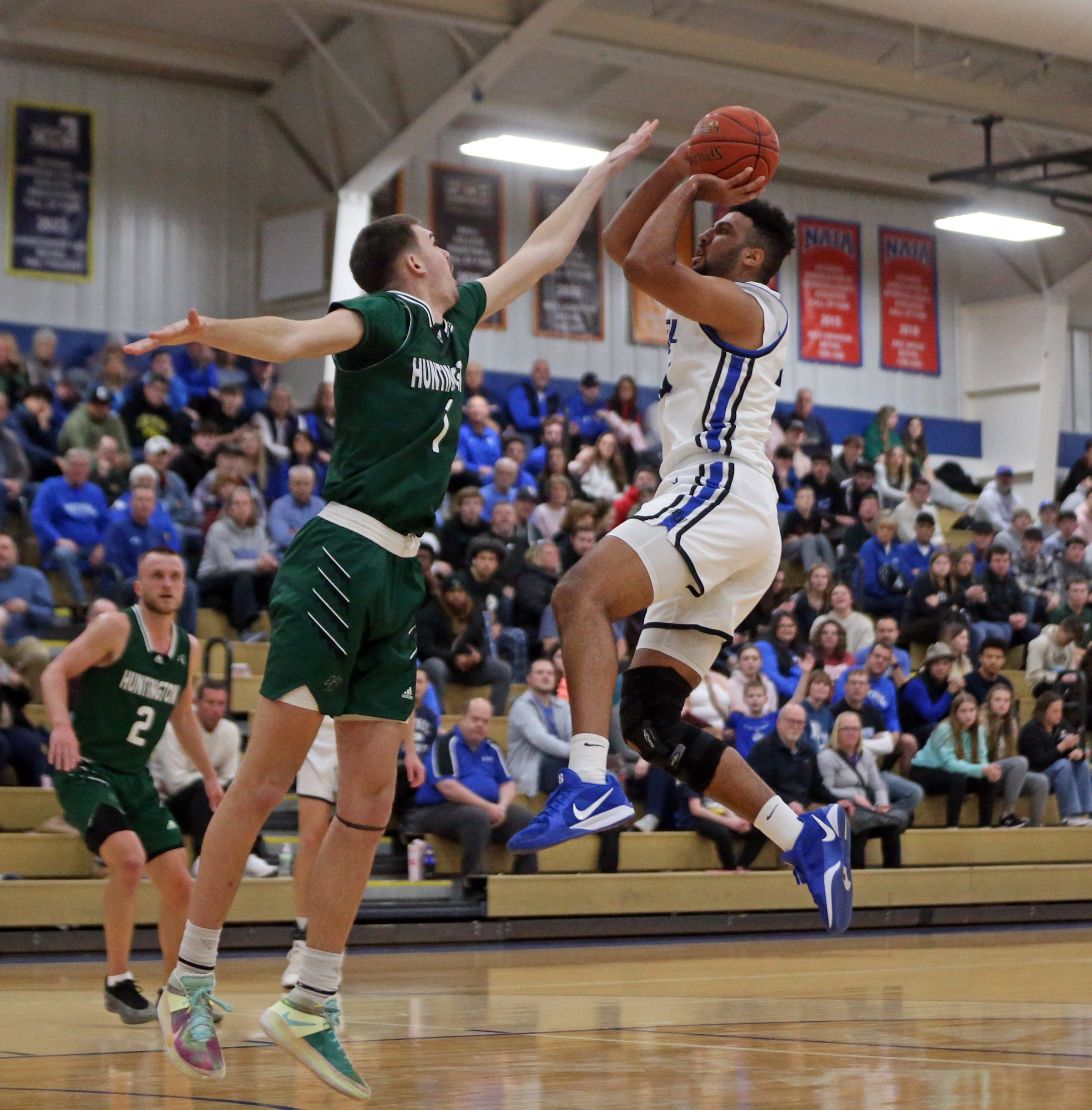 It's a historic weekend for Bethel men's basketball. Here's why