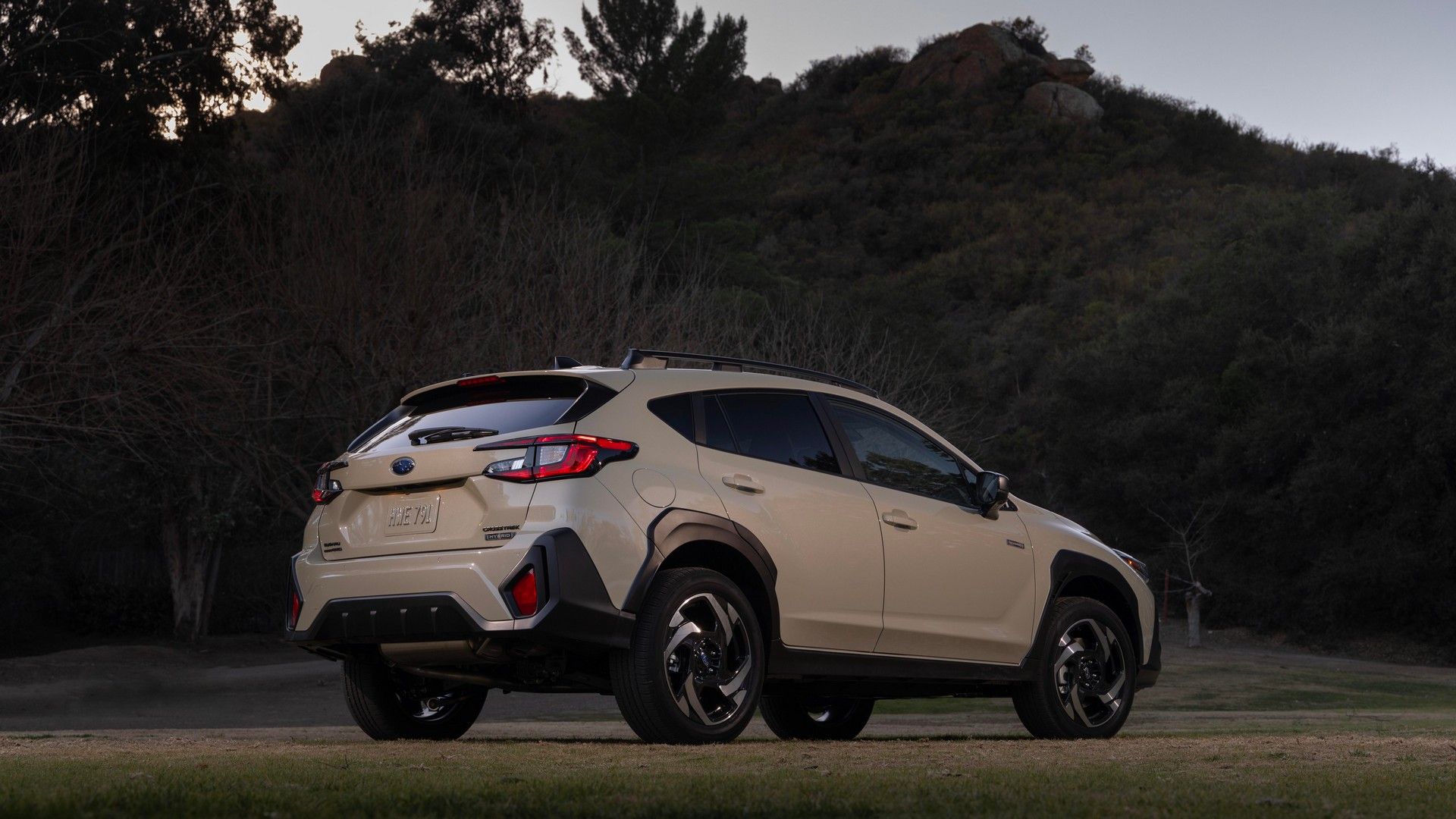 Comparison: New Subaru Crosstrek Hybrid vs Corolla Cross Hybrid