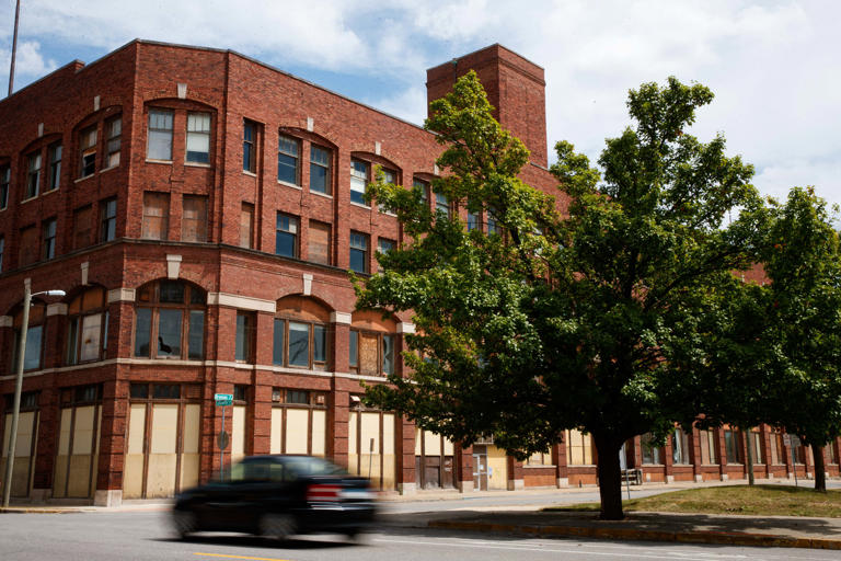 Studebaker Corp. HQ building owner gets tax breaks for roof, window ...