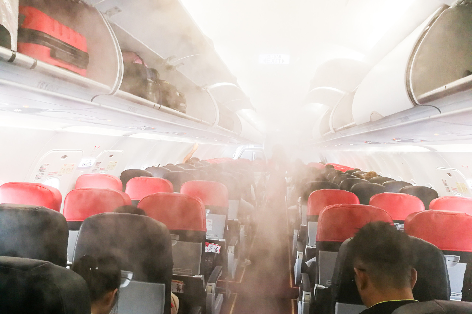 Emergency guide: Essential tips for surviving an airplane crash