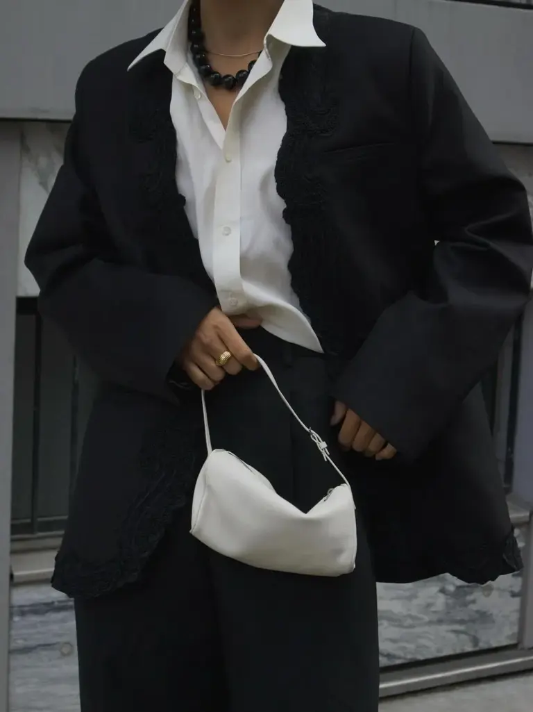 The 5 Blazer Trends That Will Define 2025, According to Stylish People ...