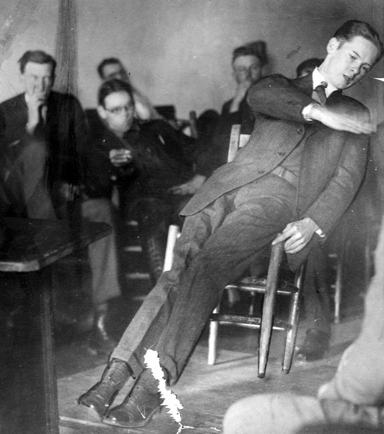 How an explorer stuck in a Kentucky cave for 17 days captured the world ...