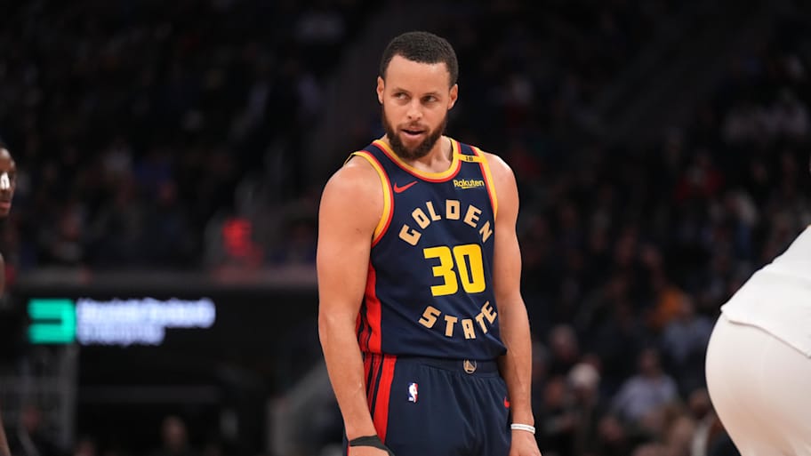 Steph Curry Makes NBA History in Warriors vs OKC Thunder